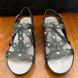 Earth | Shoes | Nwt Earth Sandals | Poshmark